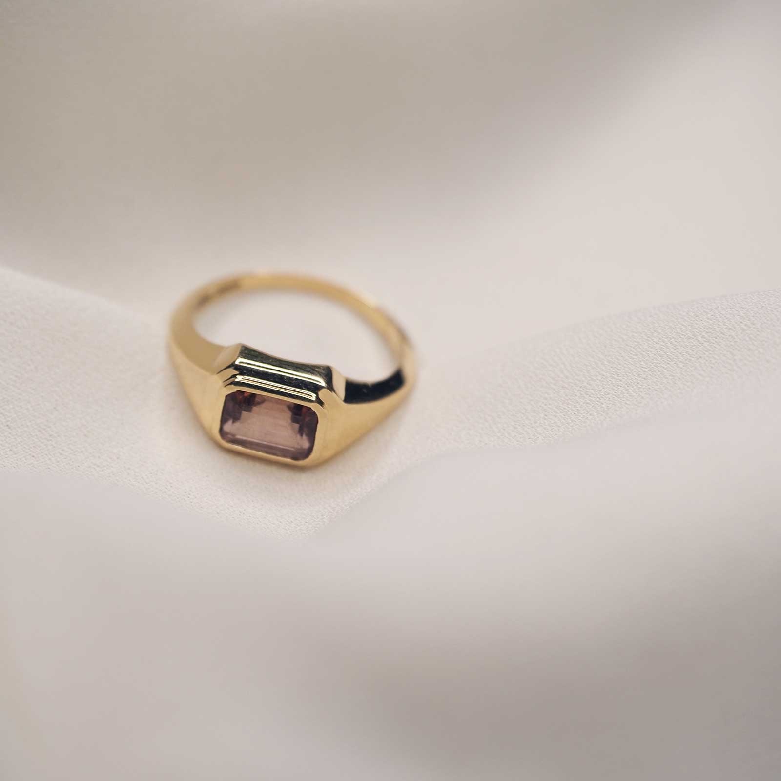 Tourmaline Signet Ring | 18K Gold - Melt Jewellery
